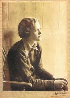 RE-VISITING REBECCA – Tale Peddler - Josephine Pennicott