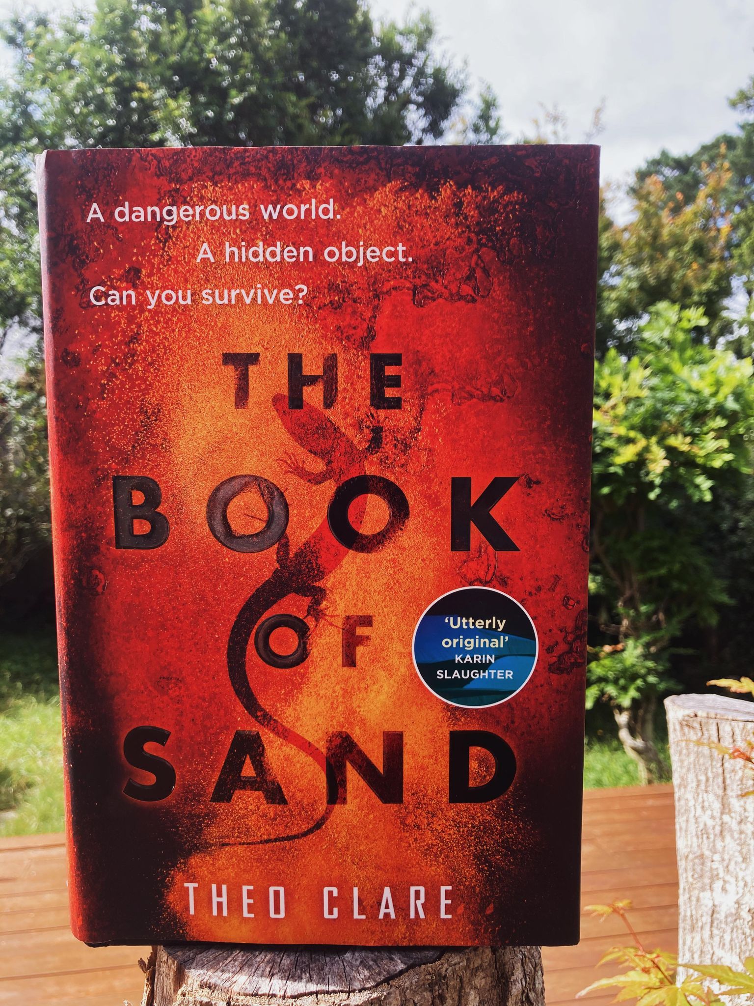 THE BOOK OF SAND REVIEW – Tale Peddler - Josephine Pennicott